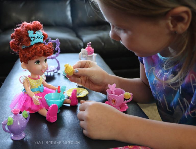 Disney Junior's Fancy Nancy Toys from JAKKS Pacific - Lovebugs and ...